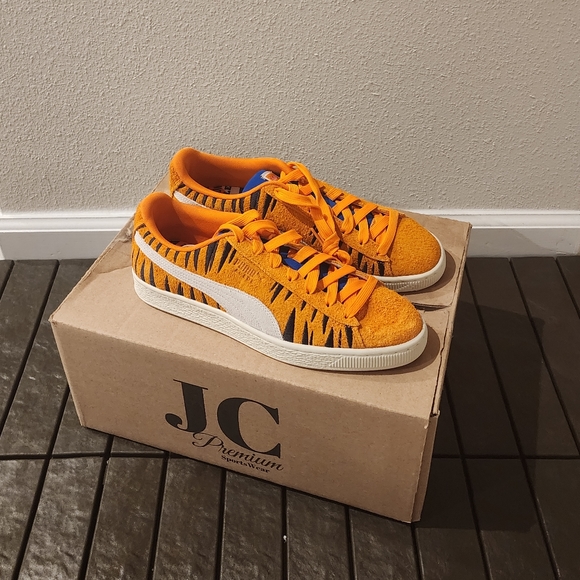 Puma | Shoes | Mens Puma Frosted Flakes X Suede Tony The Tiger | Poshmark